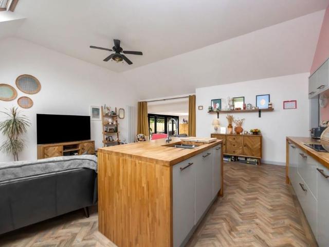 3 bedroom cottage to rent
