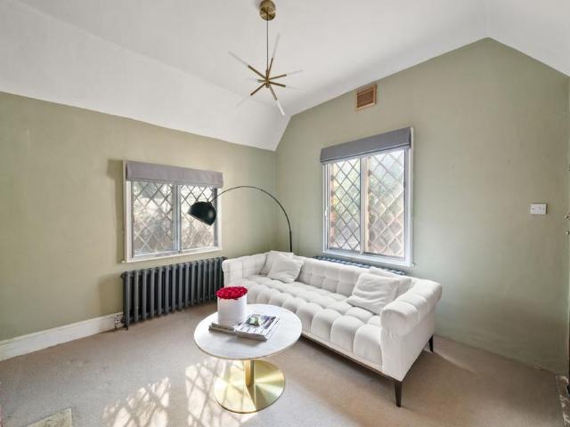3 bedroom cottage to rent