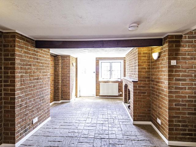 3 bedroom cottage to rent