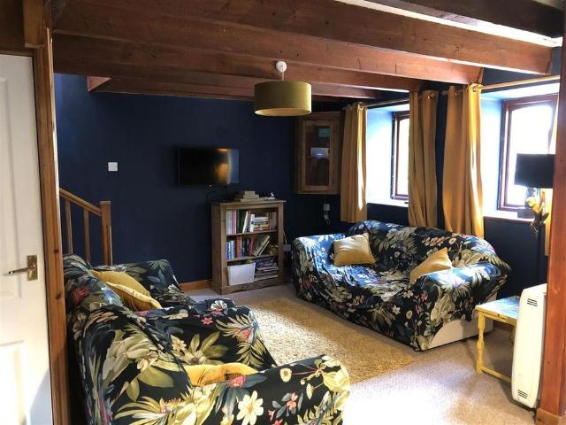 3 bedroom cottage to rent