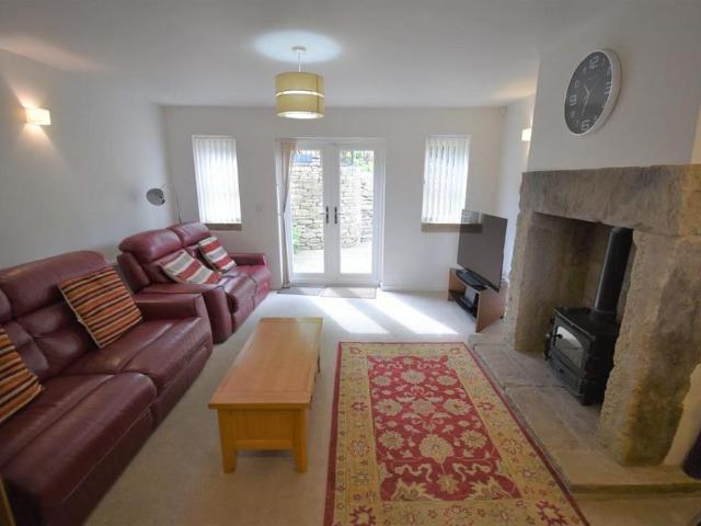 3 bedroom cottage to rent
