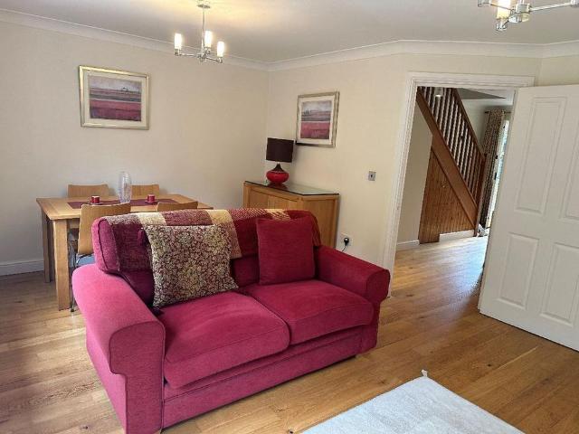 3 bedroom cottage to rent