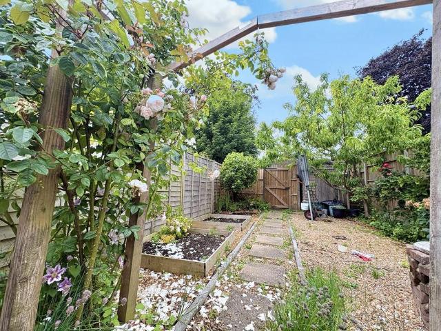 3 bedroom cottage to rent
