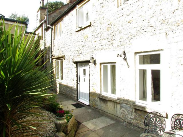 3 bedroom cottage to rent