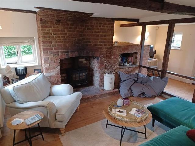 3 bedroom cottage to rent