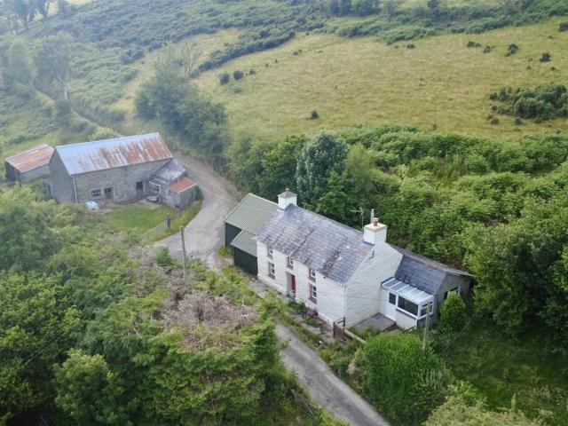 3 bedroom cottage for sale