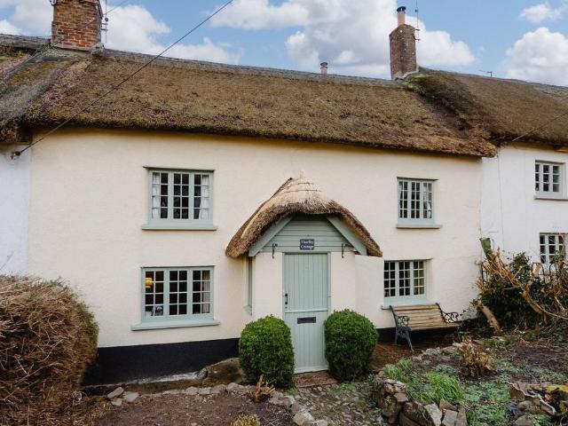 3 bedroom cottage for sale