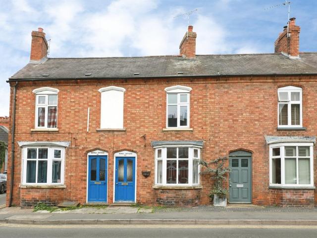 3 bedroom cottage for sale