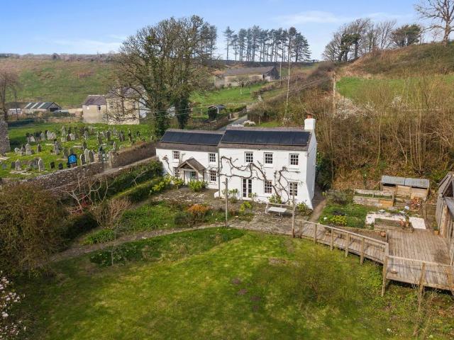 3 bedroom cottage for sale