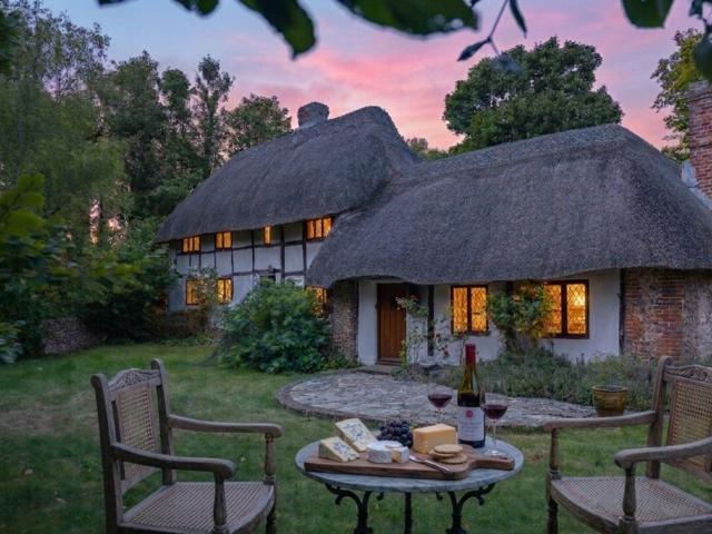 3 bedroom cottage for sale