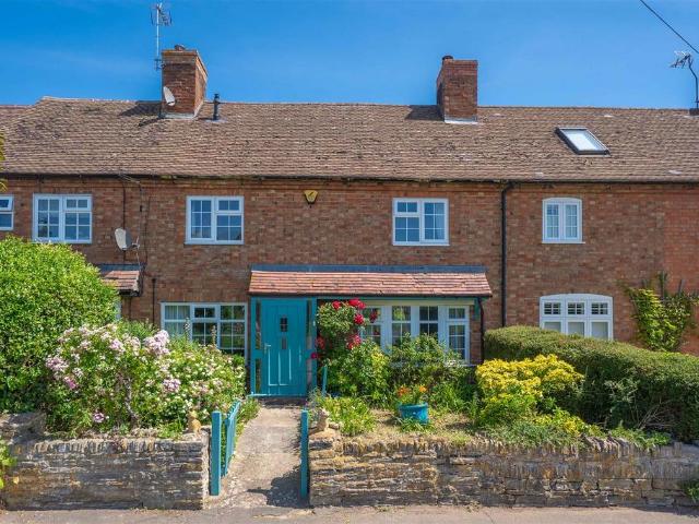 3 bedroom cottage for sale