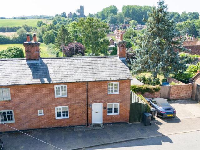 3 bedroom cottage for sale