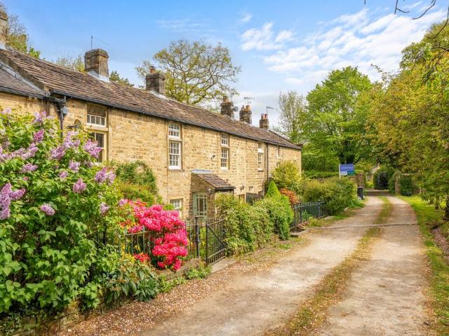 3 bedroom cottage for sale
