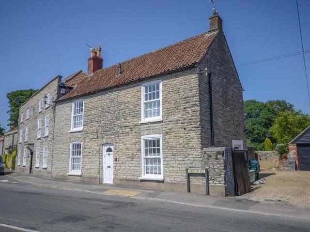 3 bedroom cottage for sale