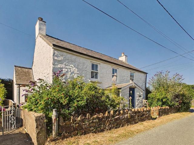 3 bedroom cottage for sale