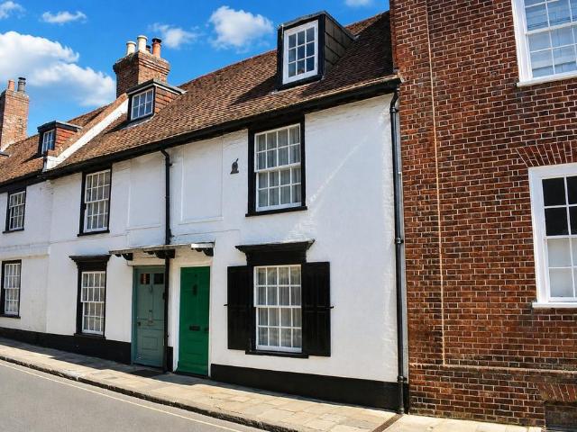 3 bedroom cottage for sale