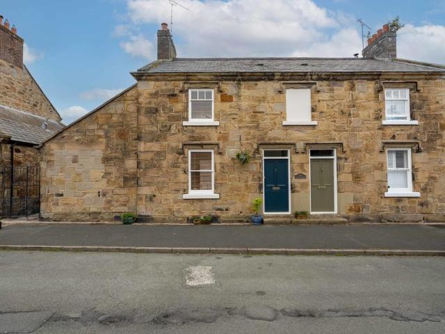 3 bedroom cottage for sale