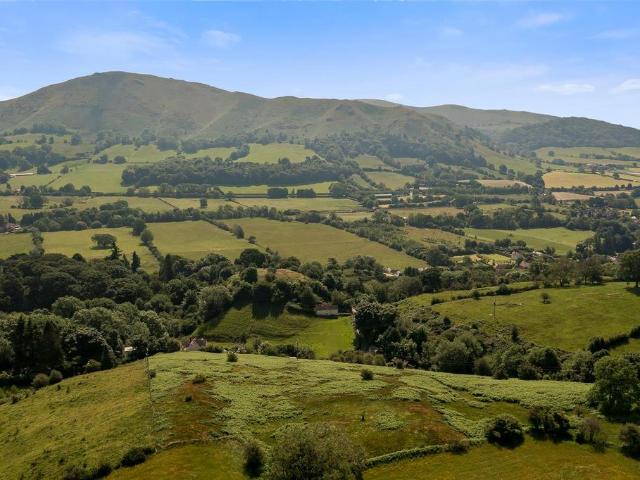 3 bedroom cottage for sale