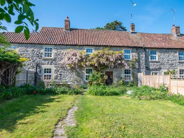 3 bedroom cottage for sale