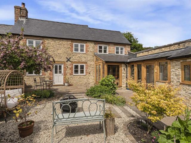 3 bedroom cottage for sale