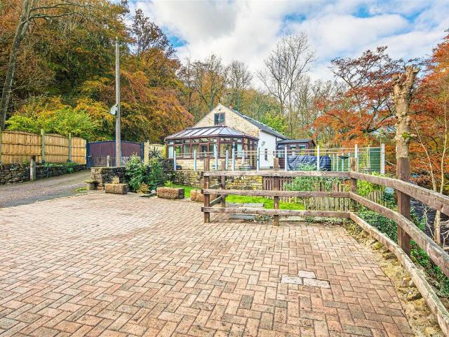 3 bedroom cottage for sale
