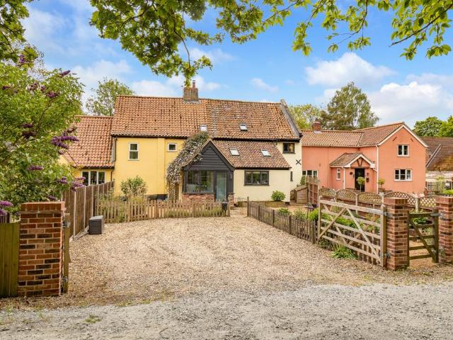 3 bedroom cottage for sale