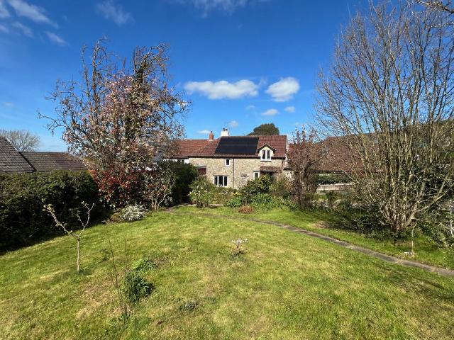 3 bedroom cottage for sale