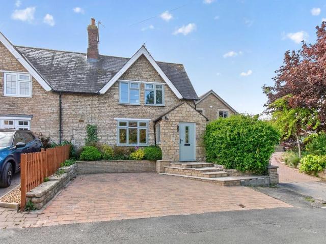 3 bedroom cottage for sale