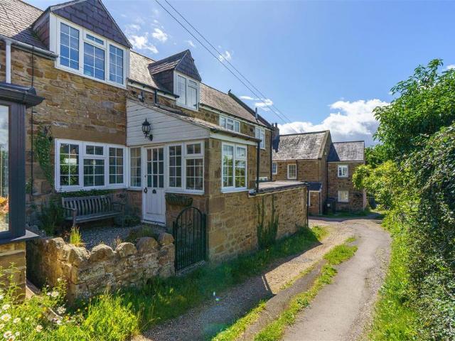 3 bedroom cottage for sale