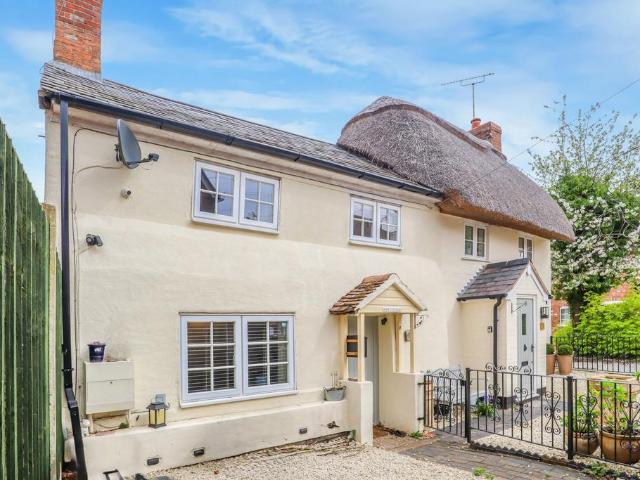 3 bedroom cottage for sale