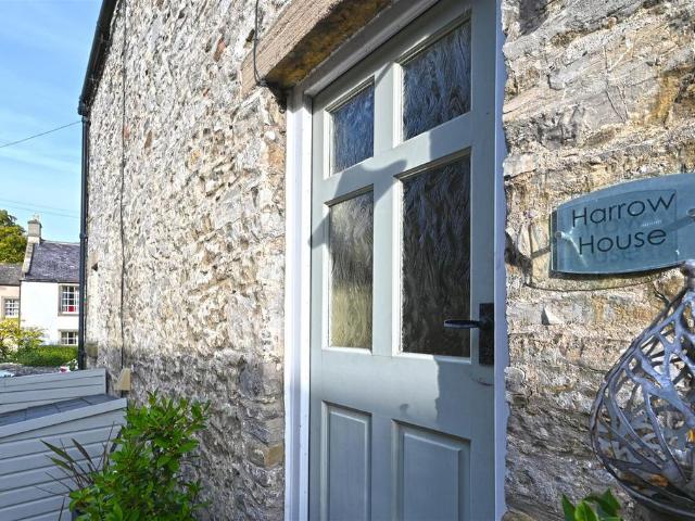 3 bedroom cottage for sale
