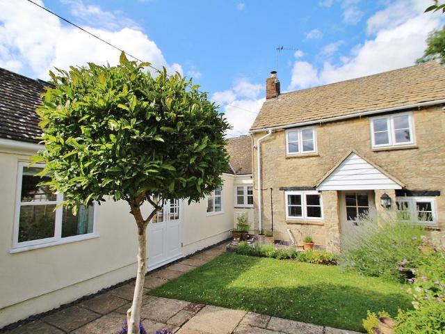 3 bedroom cottage for sale