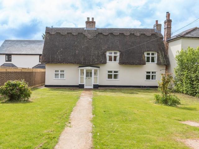3 bedroom cottage for sale