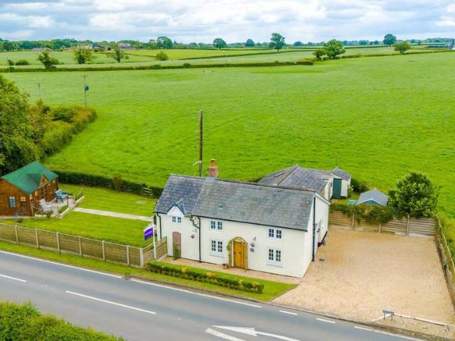 3 bedroom cottage for sale