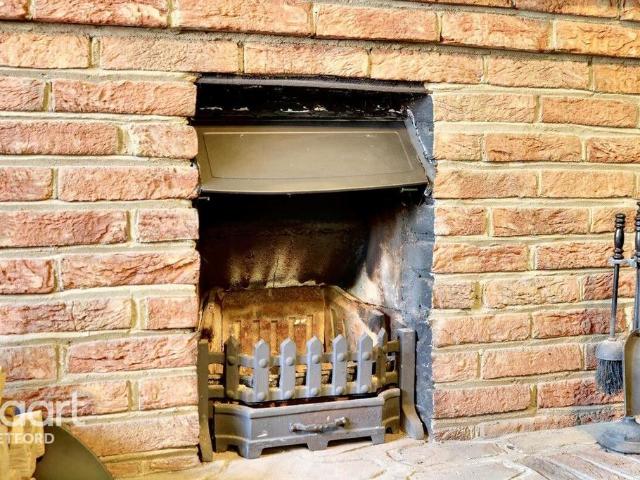 3 bedroom cottage for sale