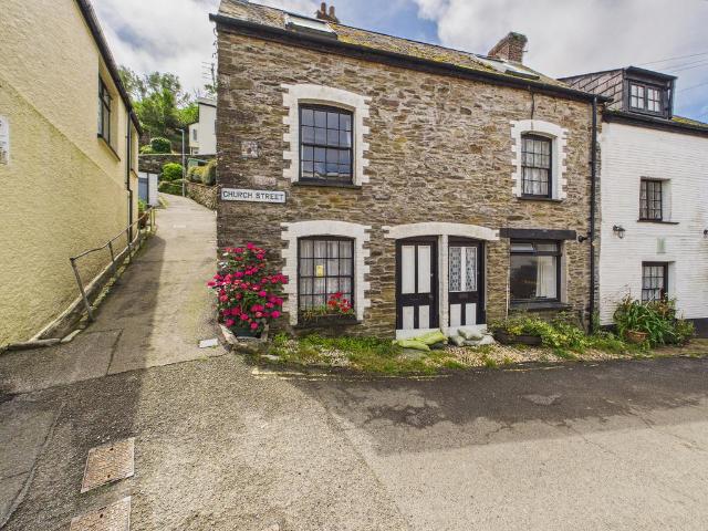 3 bedroom cottage for sale