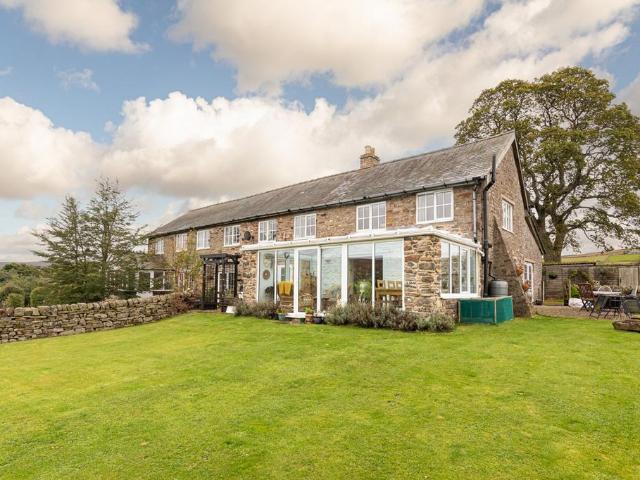 3 bedroom cottage for sale
