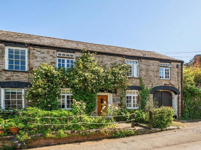 3 bedroom cottage for sale