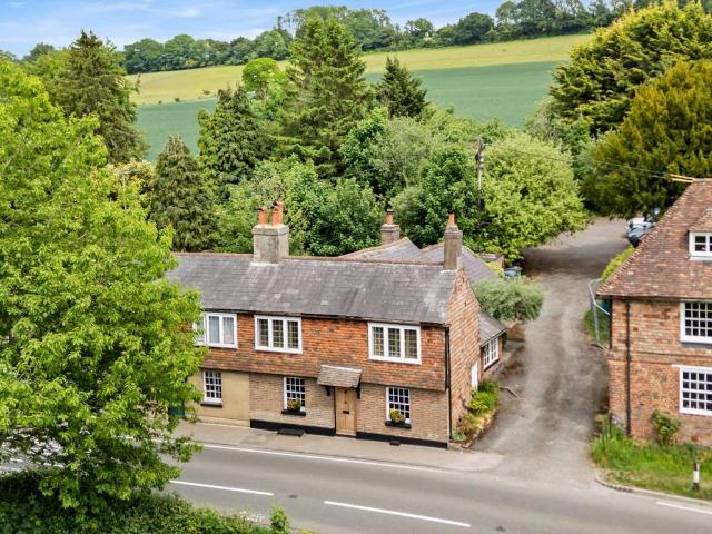 3 bedroom cottage for sale
