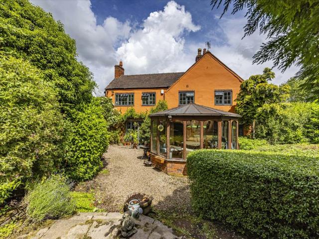 3 bedroom cottage for sale