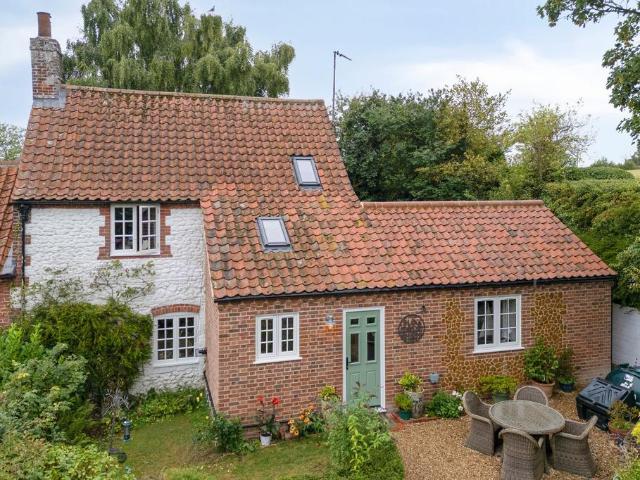3 bedroom cottage for sale