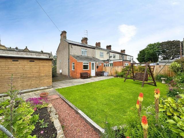 3 bedroom cottage for sale