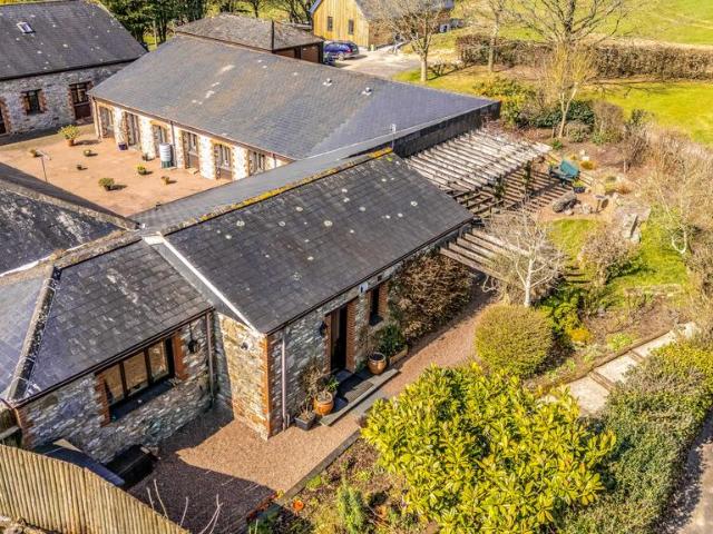 3 bedroom cottage for sale