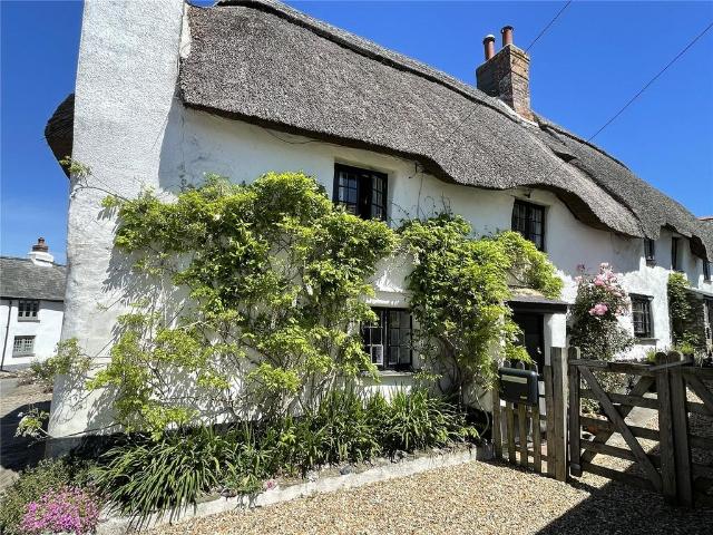 3 bedroom cottage for sale