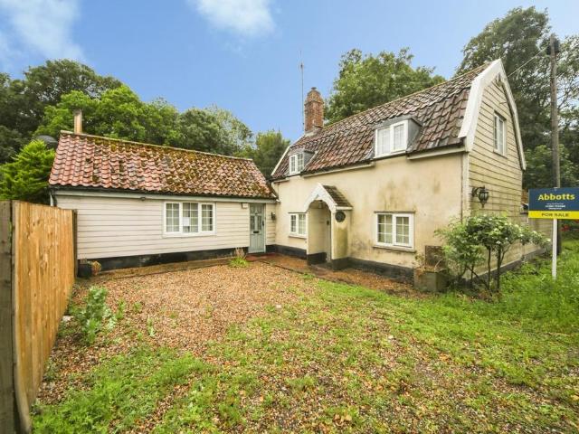 3 bedroom cottage for sale