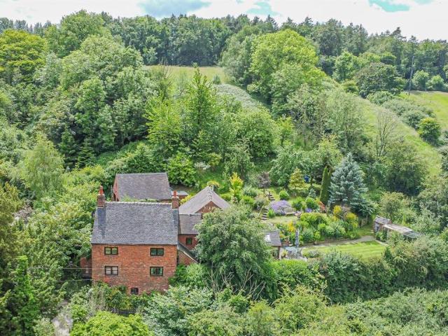 3 bedroom cottage for sale
