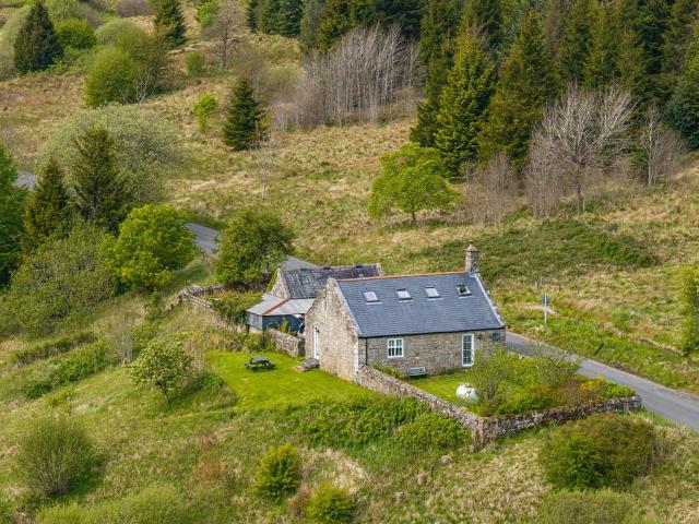 3 bedroom cottage for sale