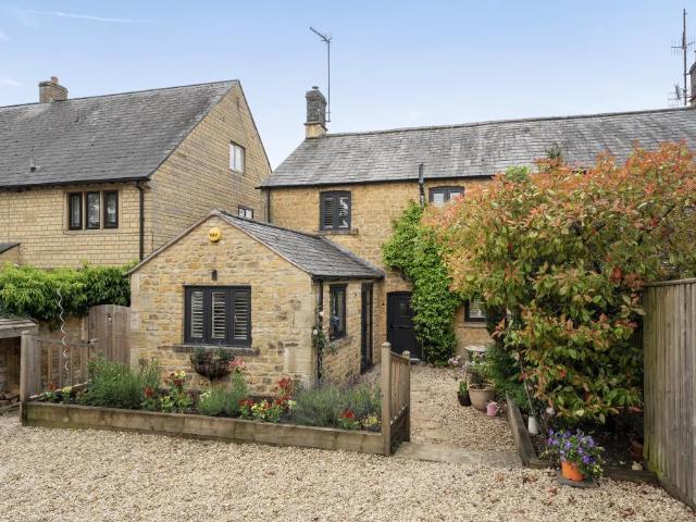 3 bedroom cottage for sale
