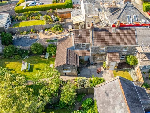 3 bedroom cottage for sale