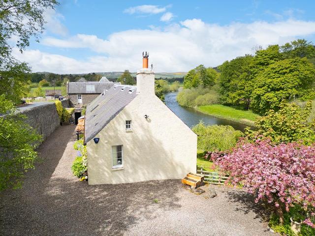 3 bedroom cottage for sale